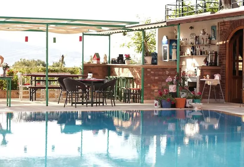 Tunc Otel - Ayvalık