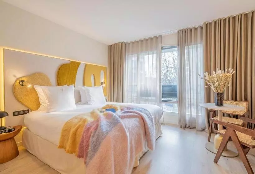 Yuna Porte Maillot   Apart - Clichy
