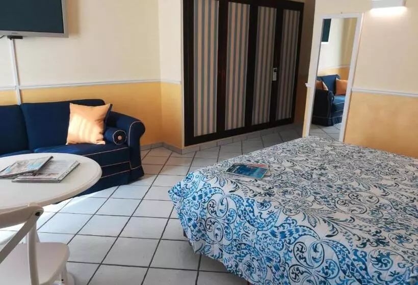 Hôtel Santa Lucia 50 - Naples, Italie