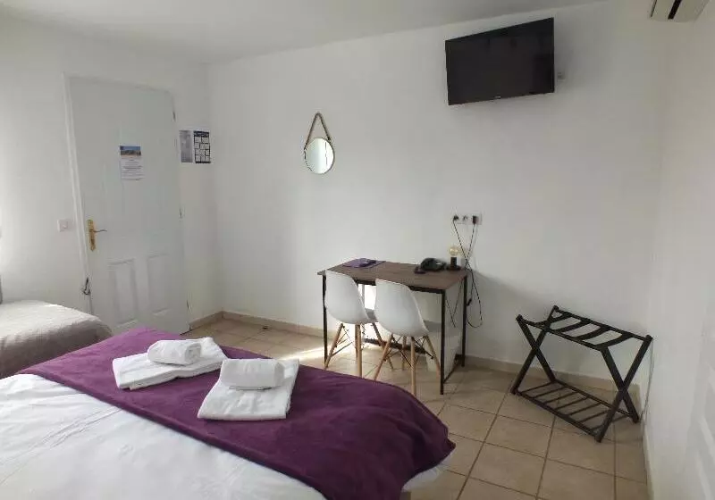 Hôtel Logis Hôtel Le Clos Saint Loup - Bram