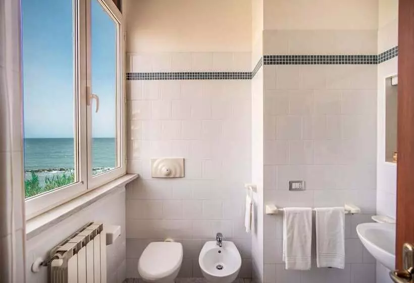 Pension (Hôtel Basse Catégorie) Villa Mg - Santa Marinella