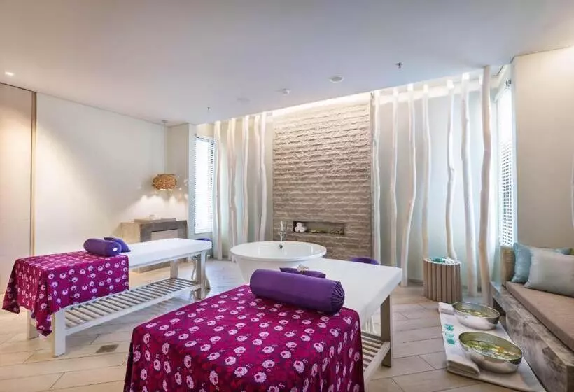 Hôtel Ayana Komodo Waecicu Beach - Labuan Bajo