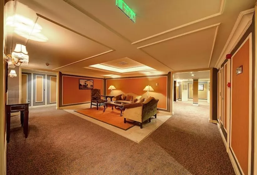 Hotel Ascot - Dubai