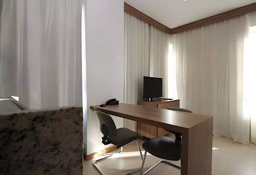 Hotel Saint Moritz Hplus Express - Brasília