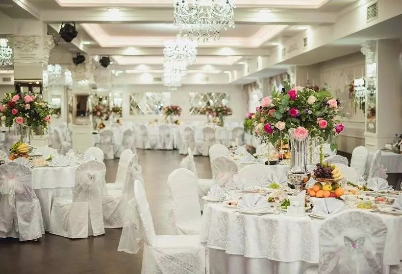 Reikartz Park Astana Ex Royal Park Hotel & Spa - Astana - Nur-Sultan