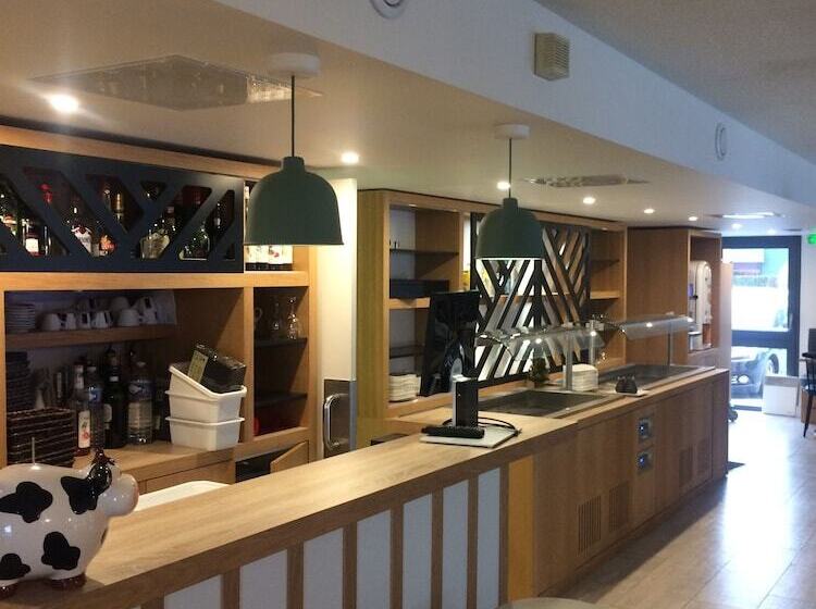 Hôtel Ibis Styles Rouen Valdereuil - Louviers