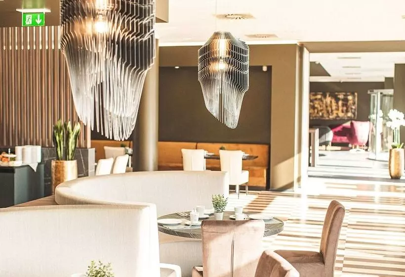 Hotel Plaza Premium Karlsruhe - Karlsruhe