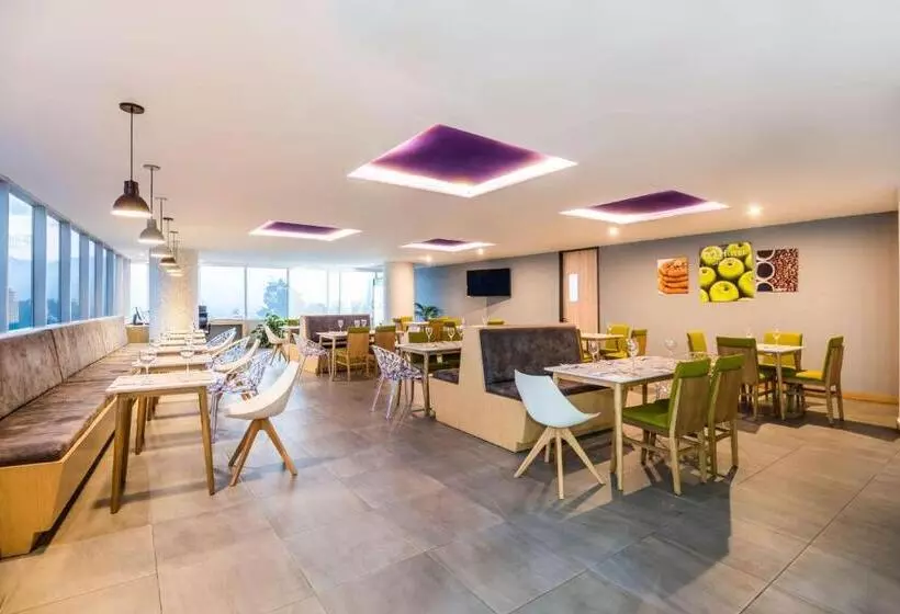 Hotel La Quinta By Wyndham Medellin - Medellín
