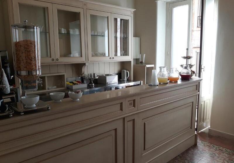 Hôtel (Catégorie 1/2 *) Umberto House Catania - Catania