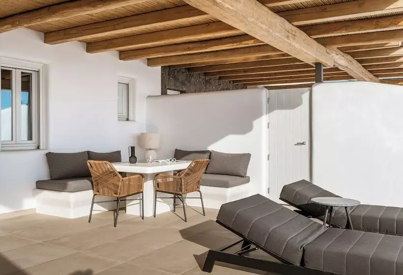 Hôtel Néro Luxury Suites - Santorini