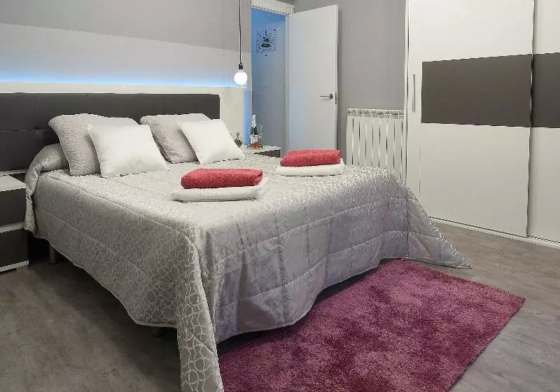 Hotel Entrevias - Lodging And Apartments Leon - León, Espagne