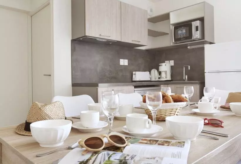 Hôtel Residence Odalys Fleur De Sel - Le Grau-du-Roi