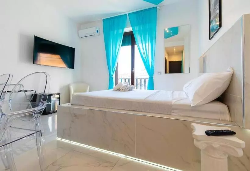 Trinity Luxury Resort By Babylon Stay - Naples